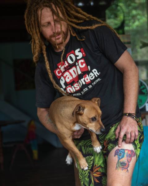Happy Tails - High Five